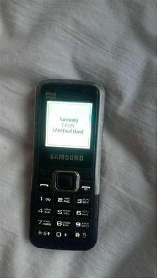 Кнопочный телефон Samsung E1125