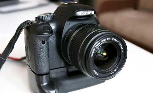 Canon 550D, объектив 18-55mm, батарейный блок
