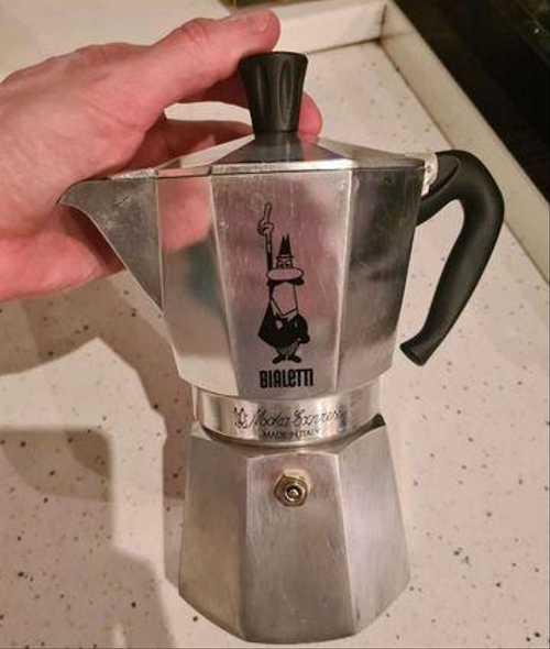 Гейзерная Кофеварка Bialetti Moka Express, 6 порци