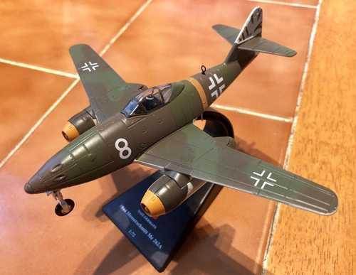 Diecast модель Amercom 1:72 Messerschmitt Me 262A