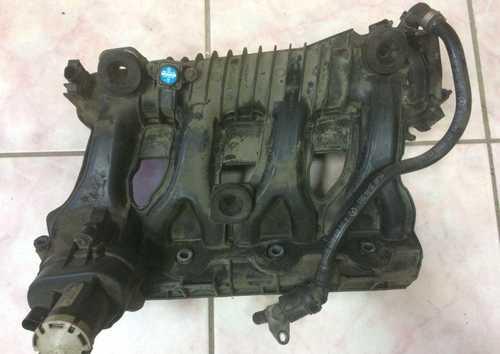 Впускной коллектор Mercedes W212 E200 M271