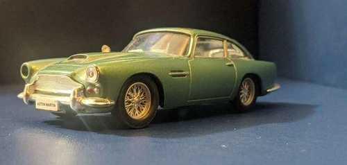 Aston Martin DB4 модель автомобиля из сплава