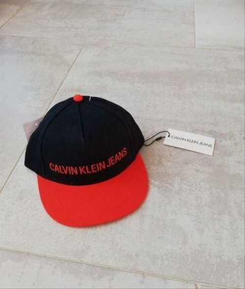 Кепка с широким козырьком,оригинал Calvin Klein