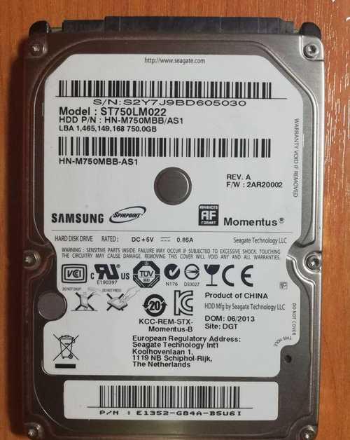 Неисправный 750 Гб SATA SAMSUNG ST750LM022