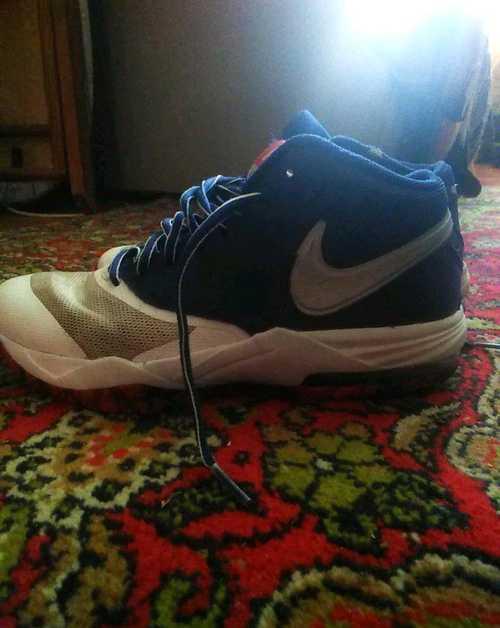 Кроссовки баскетбольные