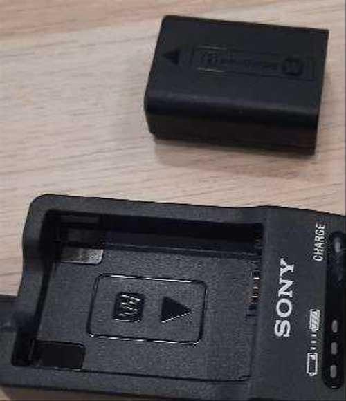 Зарядка Sony BC-TRW и аккумулятор NP-FW50