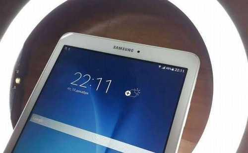 Samsung tab e планшет новый