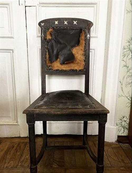 Антикварный стул модерн