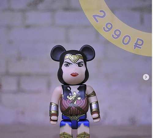 Фигурка Berbrick x DC Comics (Wonder Woman) 400