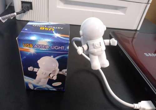 Фонарик книжный USB "Космонавт" Версия 3