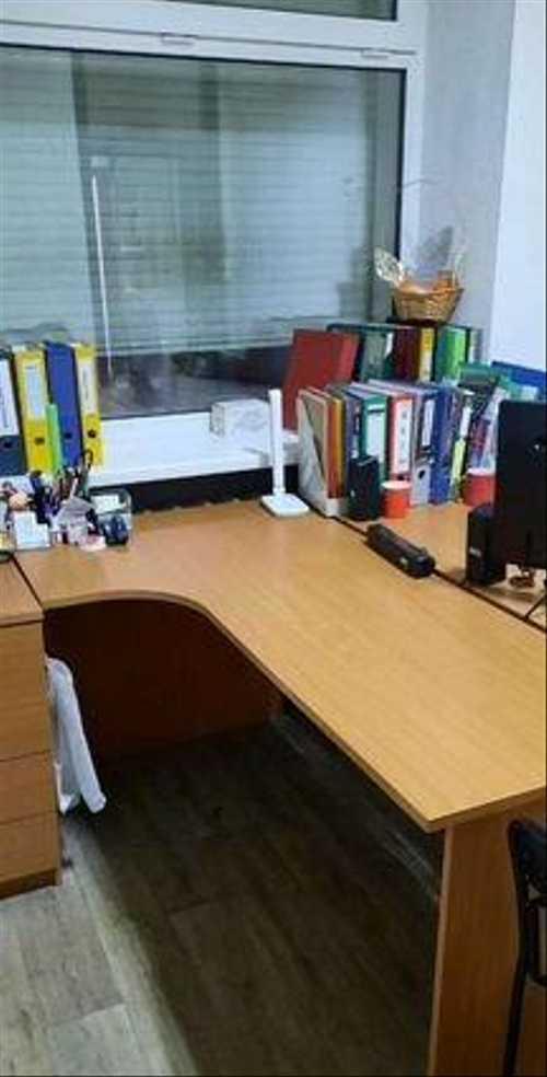 Стол письменный угловой для офиса