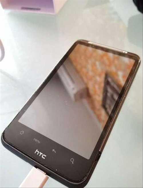 Телефон HTC desire HD