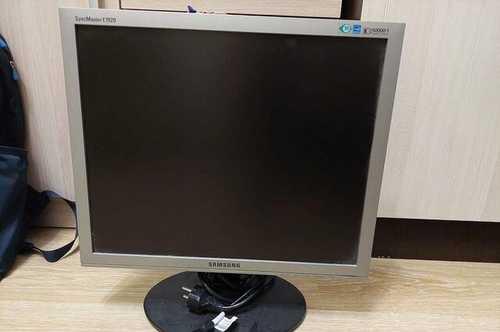 Монитор Samsung SyncMaster E1920NR 19"