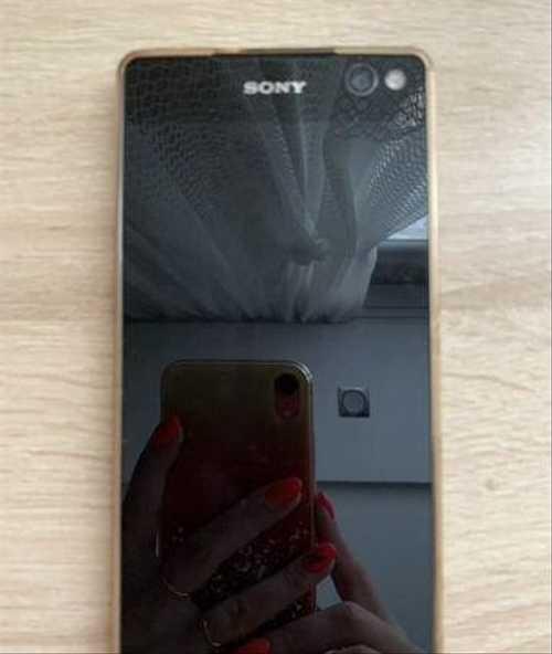 Телефон Sony xperia E5533