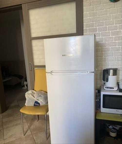 Продам холодильник Liebherr CTP 2521