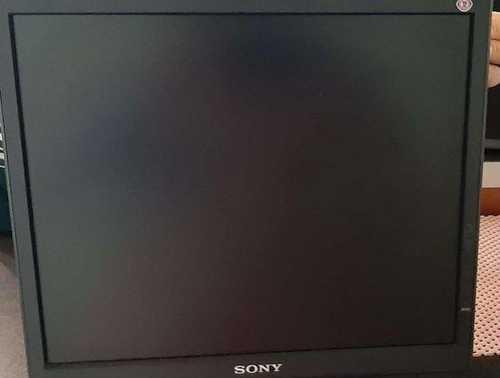 Монитор Sony, системный блок без жесткого диска, к