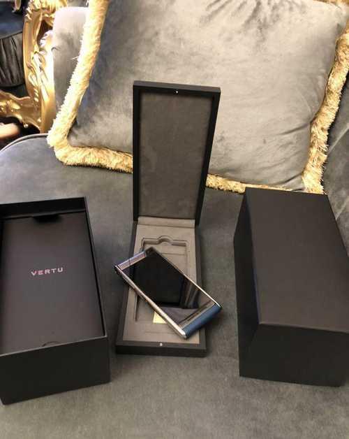 Vertu Aster Blue Marine