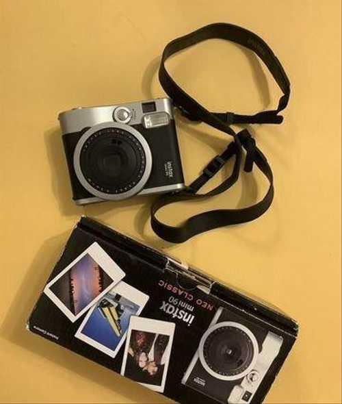 Камера instax mini 90 NEO сlassic black