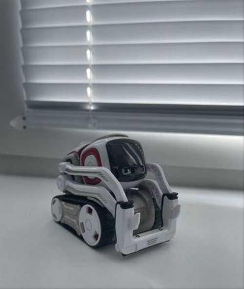 Робот Anki cozmo