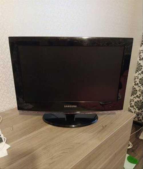 Телевизор Samsung LE19B450C4W