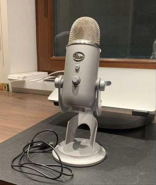 Микрофон студийный blue yeti