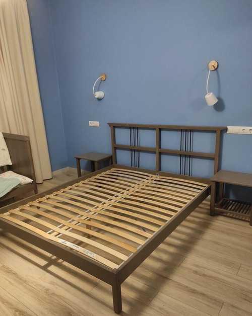 Кровать и 2 прикроватные тумбочки, рикене IKEA