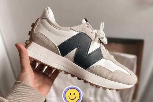 New Balance 327