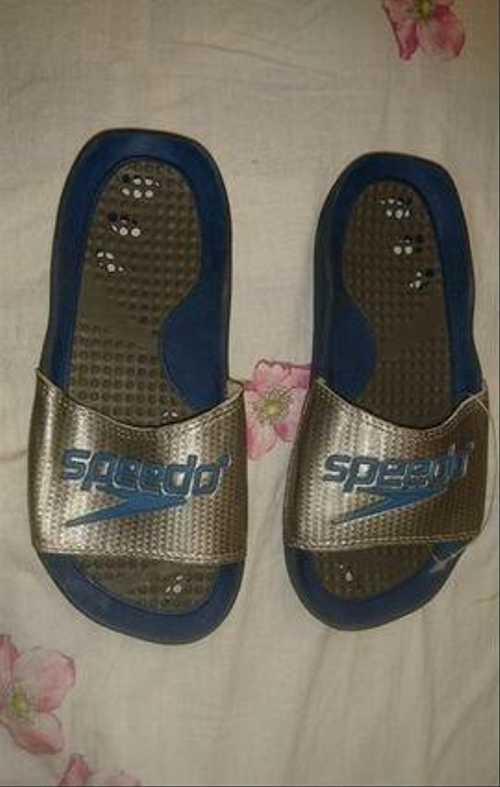 Новые шлепанцы тапочки Speedo