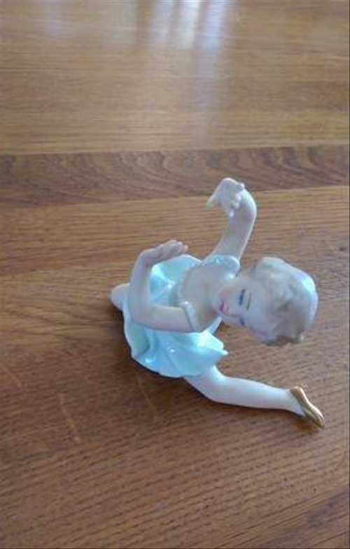 Фарфоровая статуэтка "Маленькая балерина"