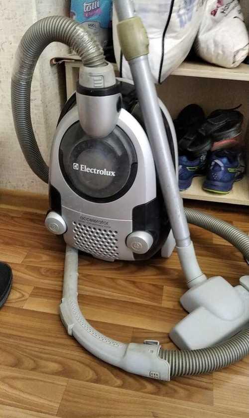 Пылесос контейнерный Electrolux