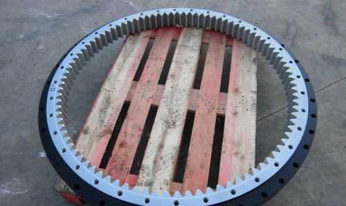Поворотный круг Hitachi ZX200-3 9260971