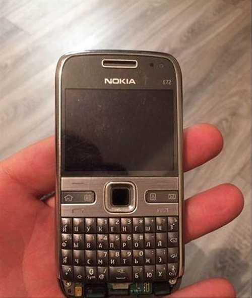 Телефон Nokia е72