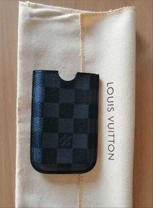 Чехол на iPhone от Louis Vuitton