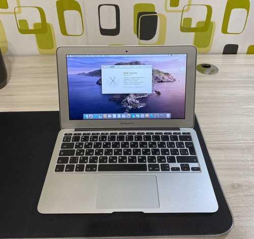 MacBook Air 2011 в идеальнейшем состоянии