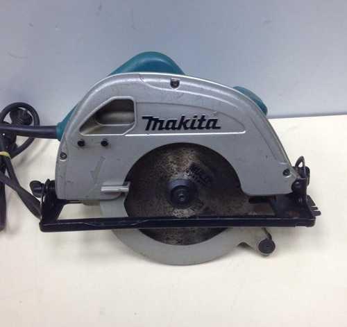 Дисковая пила (циркулярка) Makita 5704R. б/у