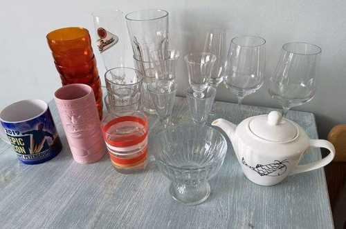 Посуда: бокалы, стаканы, чайник, сахарница