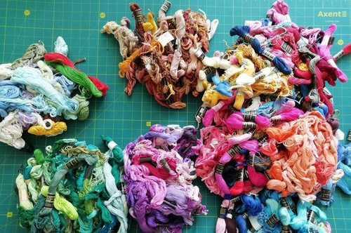 Нитки мулине пакетом