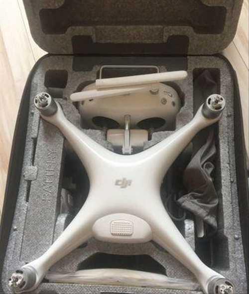 Квадрик DJI Phantom 4 PRO надо заменить запчасти