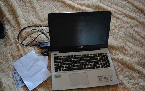 Ноутбук Asus X555U