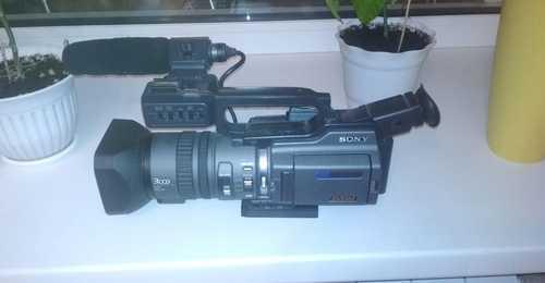 Видеокамера Sony DSR-PD150P