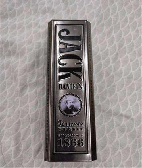 Металлическая коробка из под виски Jack Daniels