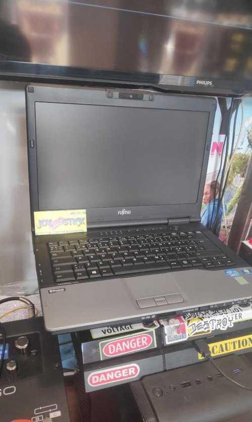 Fujitsu lifebook S752 i3 2370 M 4 gb SSD 240 gb