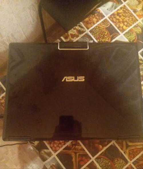 Ноутбук asus m51