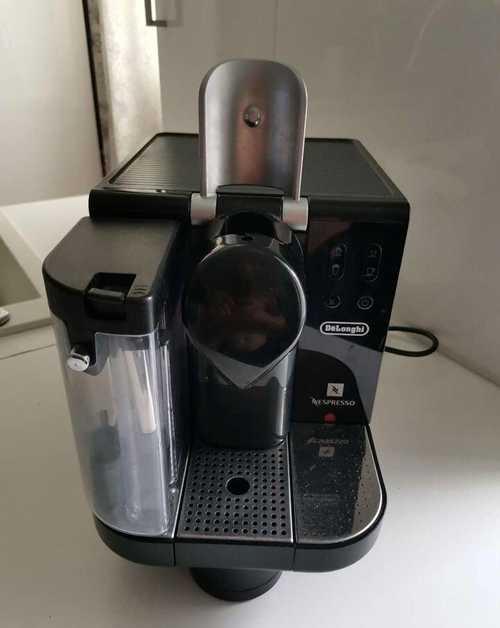 Кофемашина капсульная Nespresso чёрная EN670.B