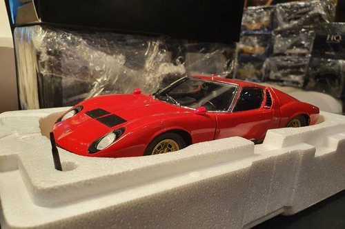 1:18 Kyosho Lamborghini Miura S Red/Gold