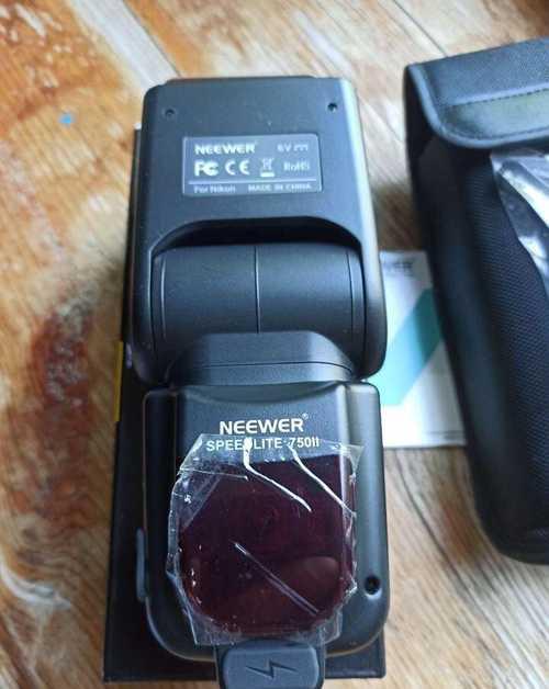 Вспышка камеры Neewer 750 II for Nikon