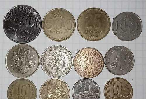12 разных монет. Одним лотом