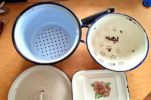 Посуда эмалированная лоток и дуршлаг