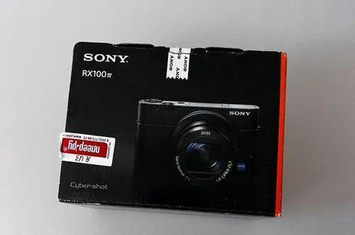 Компактный фотоаппарат Sony RX100 m4