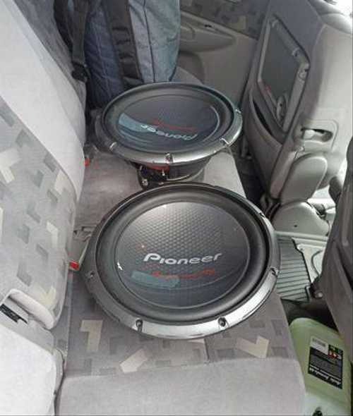 Pioneer W3003 D4 600 Вт/96Дб 4ом 2шт. идеал